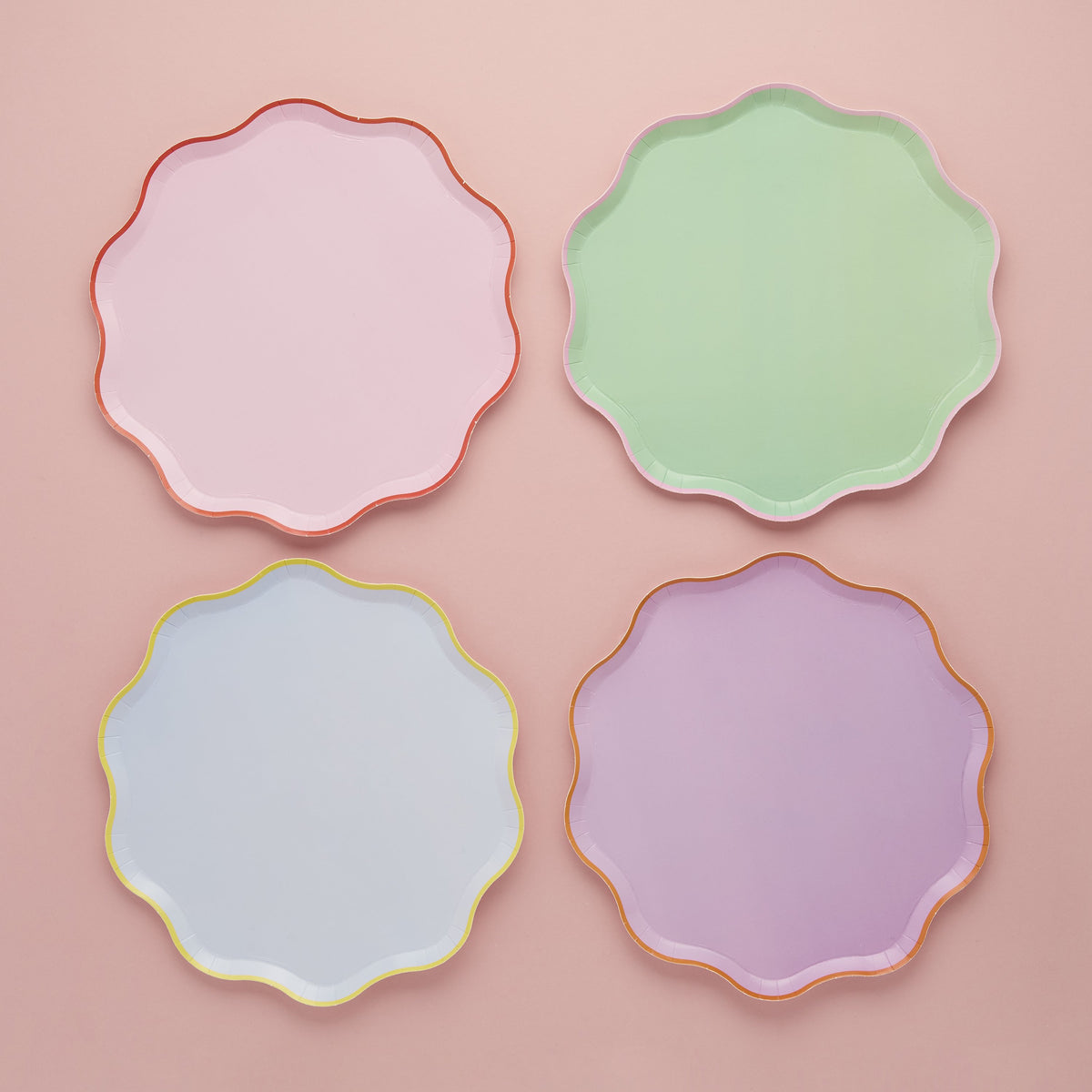 Bright Banquet Wavy Plates 8pk – Sweet Pea Parties