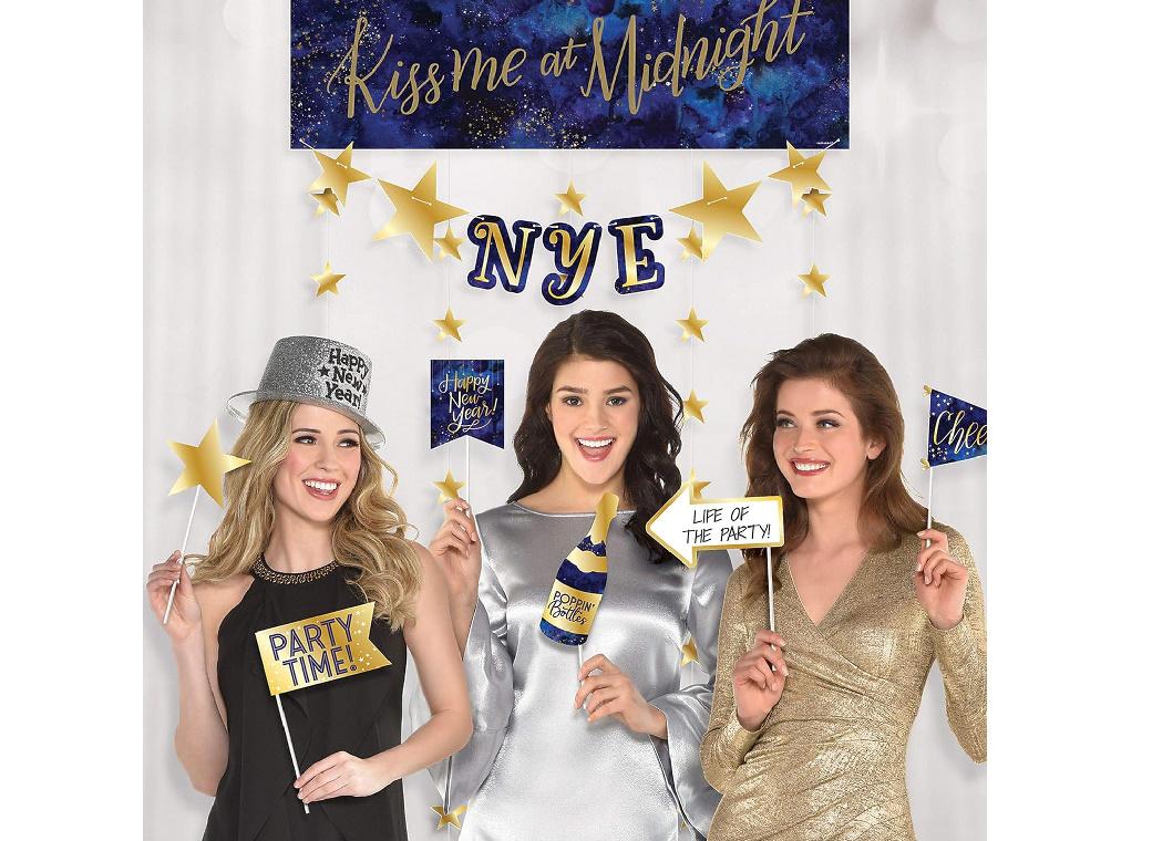 Kiss Me at Midnight Photo Booth Kit – Sweet Pea Parties