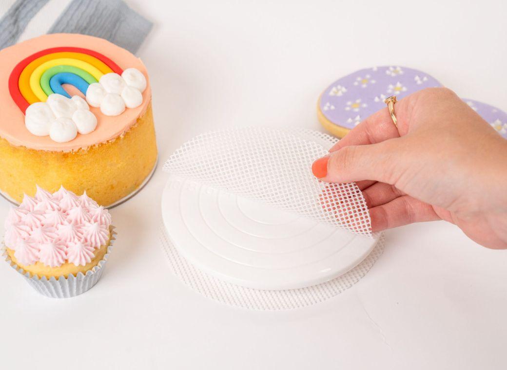 Loyal Mini Turntable & 2 Silicone Mats – Sweet Pea Parties